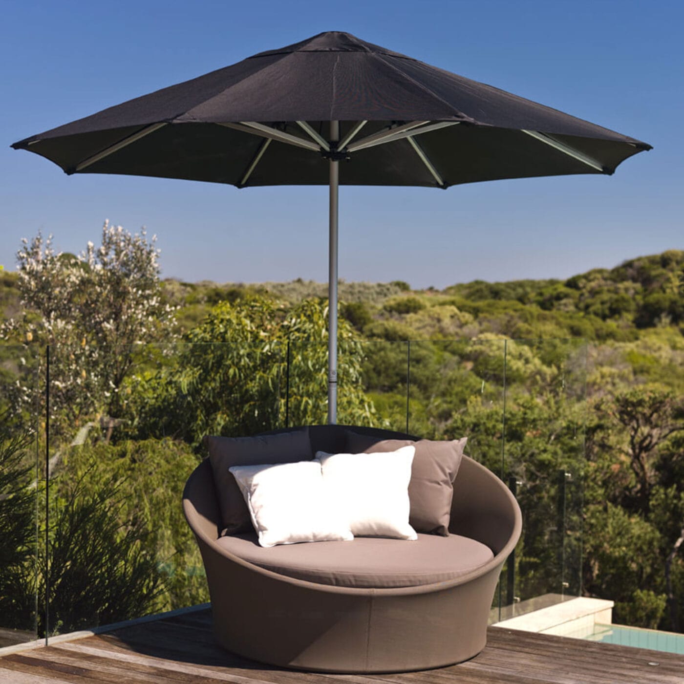 Instashade | Luxury Parasols & Outdoor Heating & Lighting